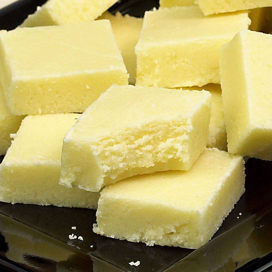 DEPOIS QUE EXPERIMENTAR ESSES QUADRADINHOS DE COCO, VOCÊ NÃO VAI QUERER ...